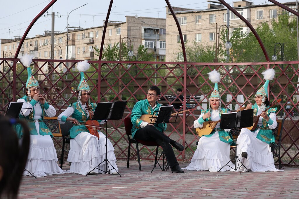 Turistik yerler Poluarka, Setbayev (Satpayev), foto