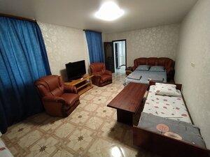 Тихий уголок (Autonomous Republic of Abkhazia, Gagrskiy munitsipalitet, selo Alakhadzy, ulitsa Sayat-Nova), otel  Gagra Bölgesi'nden