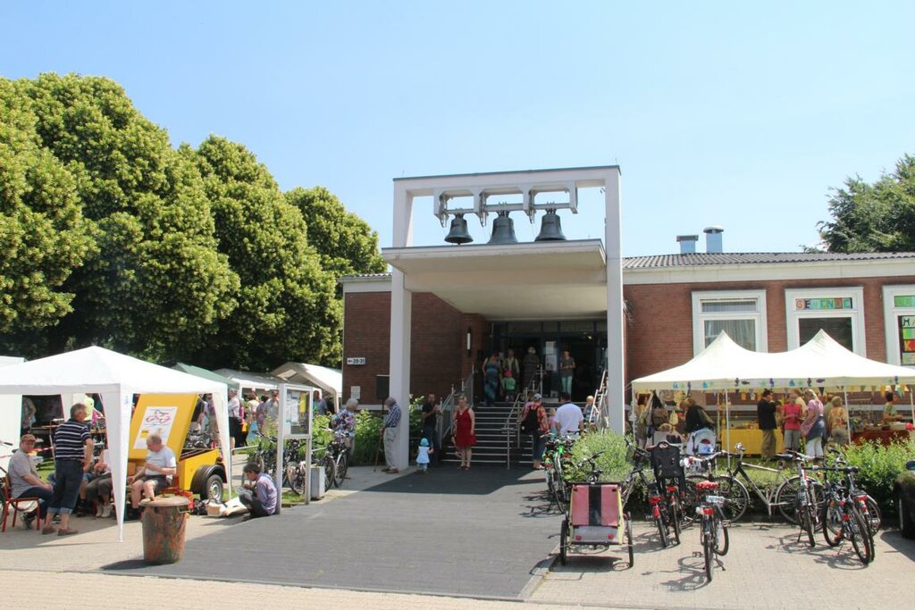 Dini dernekler Martin-Luther-Kirche - Ev. Kirchengemeinde Stolberg, Aachen, foto
