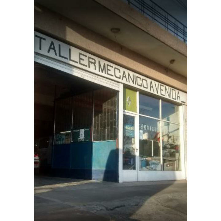Oto aksesuarları Taller Mecánico Avenida, La Plata, foto