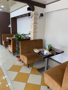 Chaikhana Halal (Oktyabrskaya Square No:1), restoran  Podolsk'tan