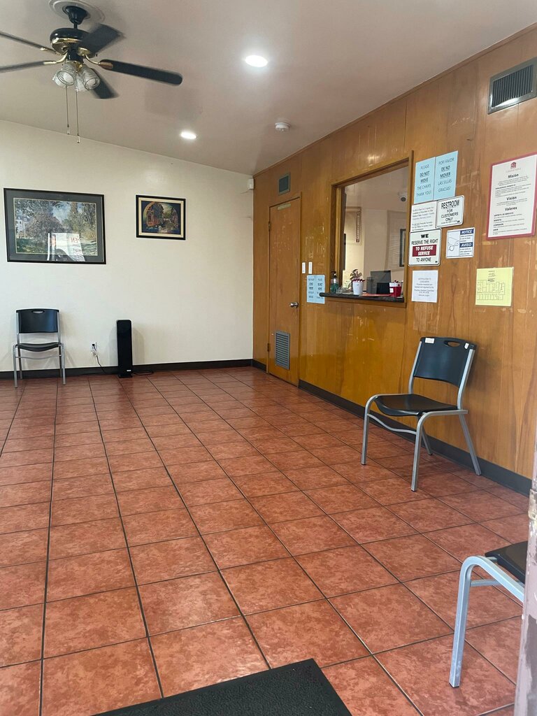 Tıp merkezleri ve klinikler Clínica Mi Pueblo, Downey, foto