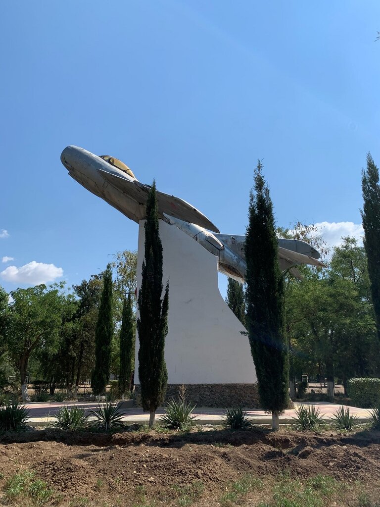 Teknoloji anıtı Самолет МиГ-17, Kırım Cumhuriyeti, foto