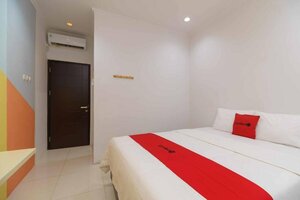 RedDoorz @ Taman Galaxy Bekasi (West Java, Bekasi), otel  Bekasi'den