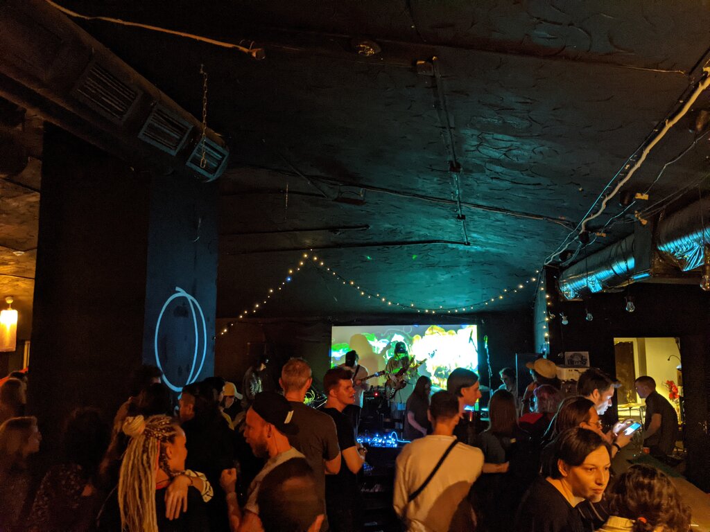 Hobi kulüpleri B-side, Yekaterinburg, foto