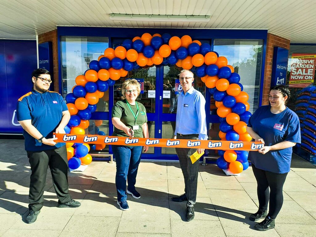 i̇ndirim ve fırsat sistemleri B&m Store, Berkshire County, foto