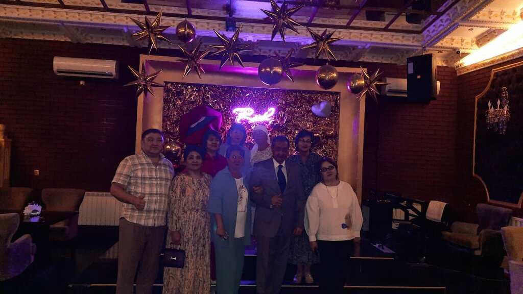 Restoran Rich, Janaözen, foto