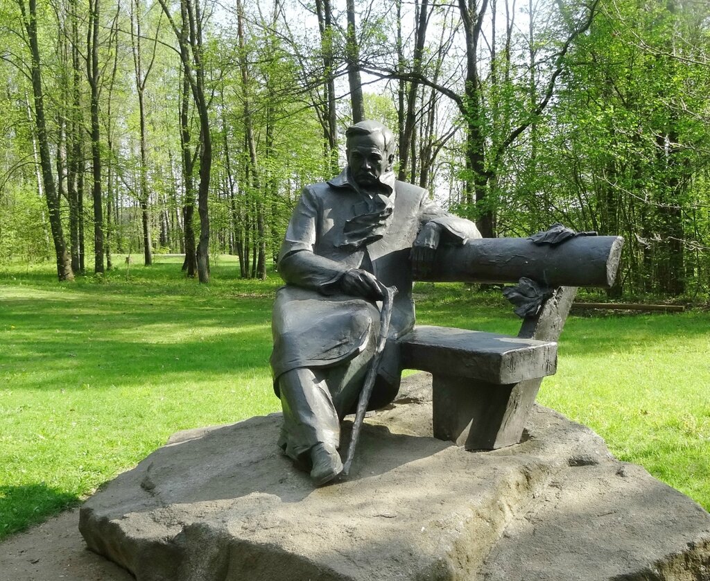 Anıt, heykel Янка Купала, Vitebskaya oblastı, foto