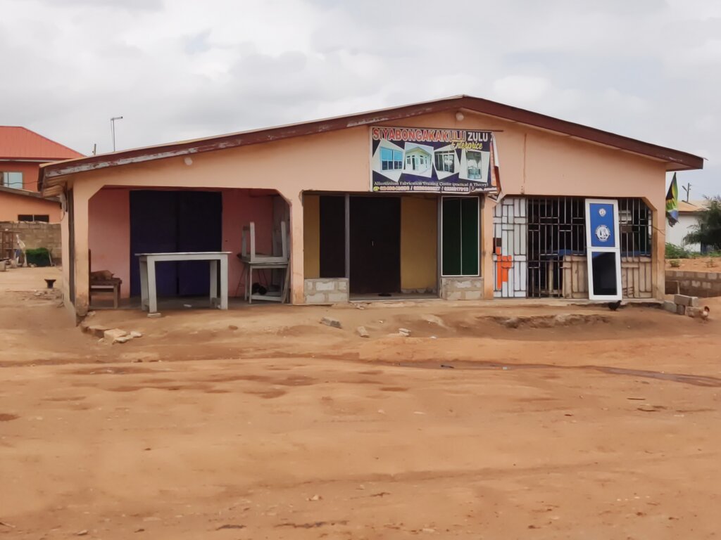 Cam ve cam ürün üreticisi Siyabongakakulu Zulu Enterprise, Dünya, foto