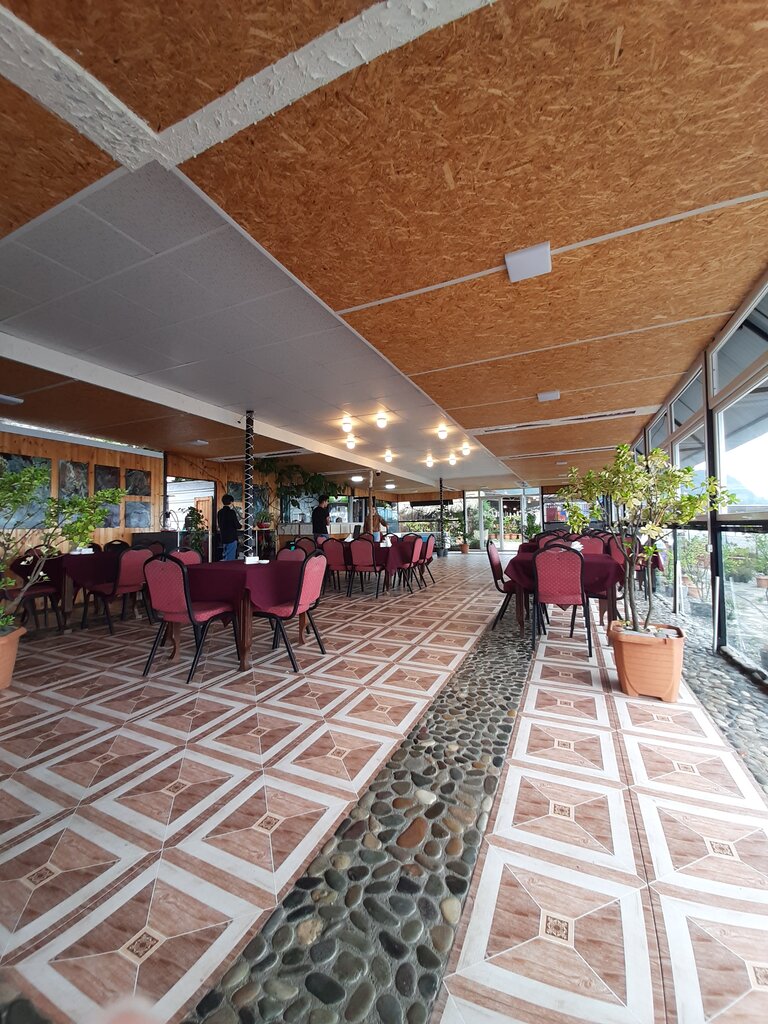 Gece kulüpleri Restaurant Kiwi, Batum, foto