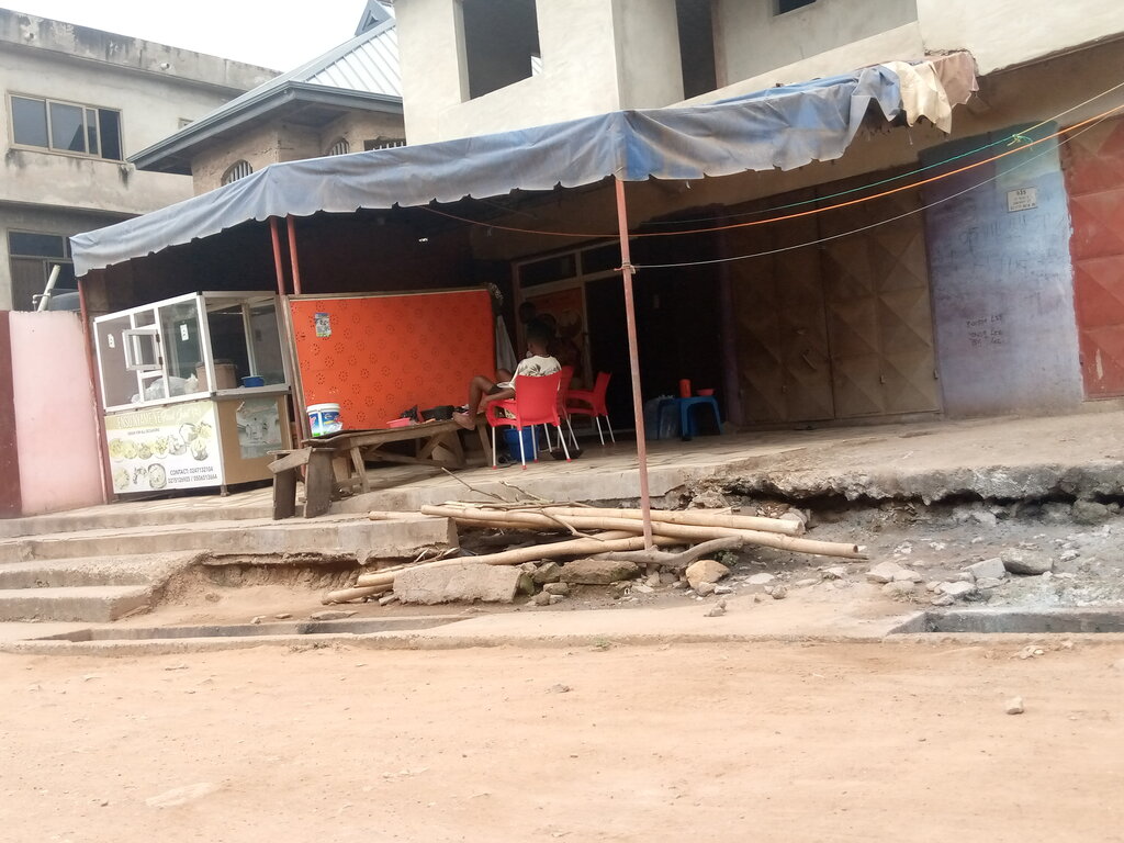 Kantin, yemekhane Enso nyame ye chop bar, Dünya, foto