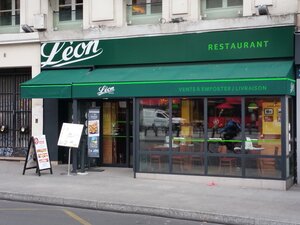 Léon de Bruxelles (Paris, 8e Arrondissement, Rue d'Amsterdam), kafe  Paris'ten