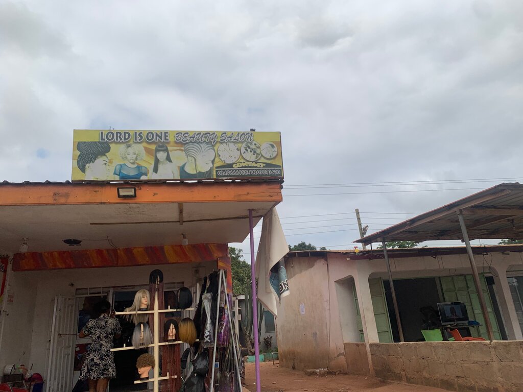 Güzellik salonu Lord Is One Beauty Salon, Dünya, foto