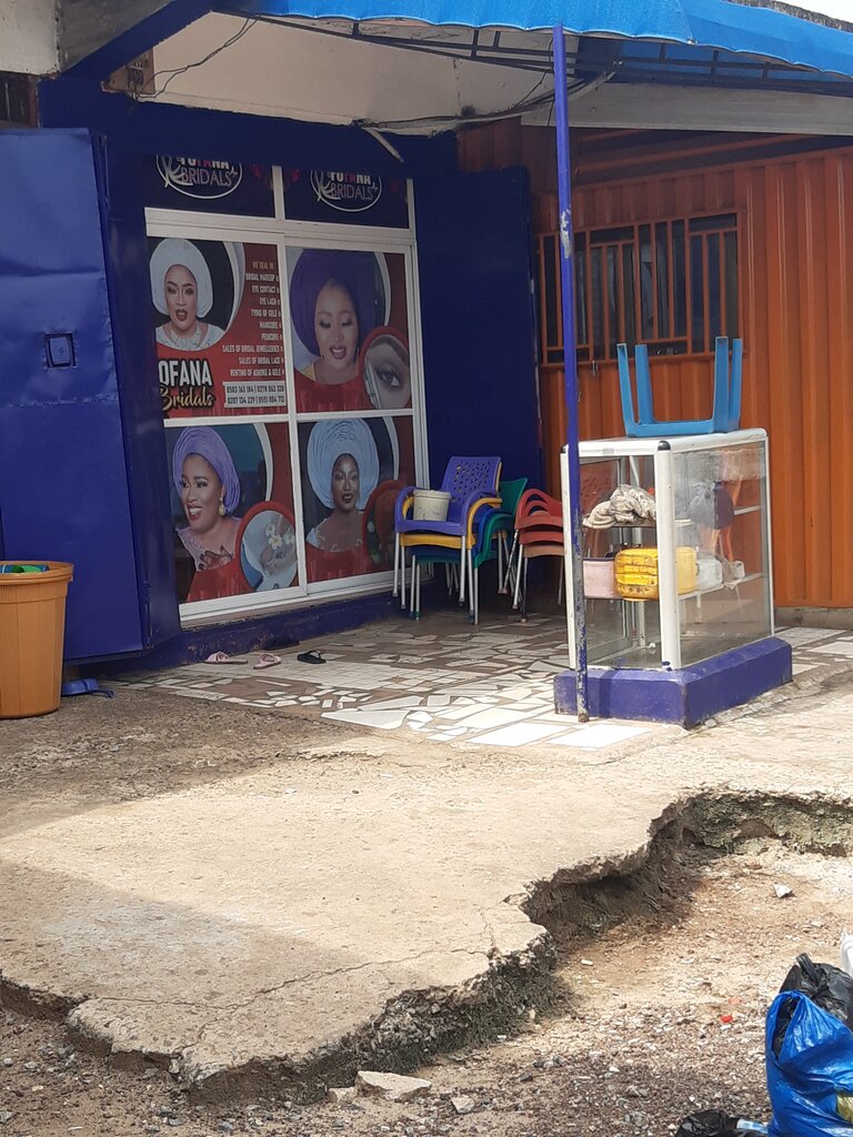 Düğün mağazası Fofana Bridals, Akra, foto