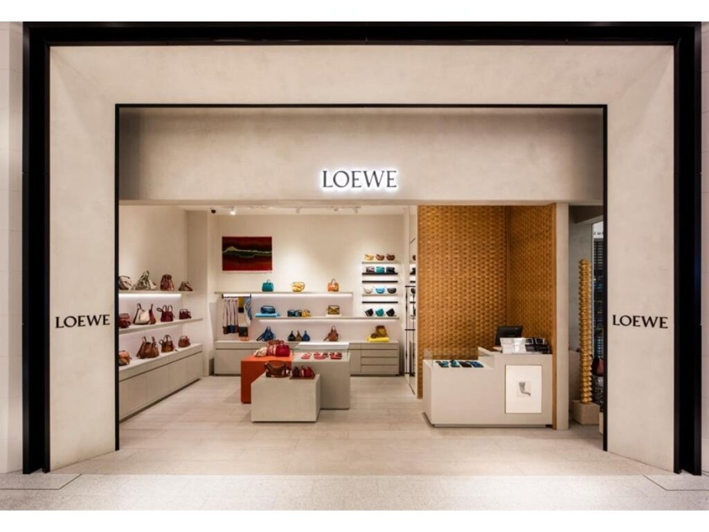 Kürk ve deri giyim mağazaları Loewe David Jones Sydney, Sidney, foto