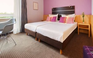Hotel Uhu Garni Köln (Dellbrücker Hauptstraße No:205, Köln, Cologne), otel  Köln'den