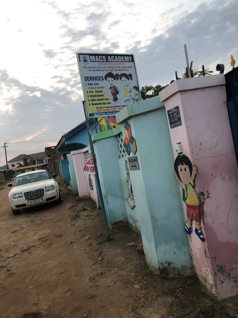 Ortaokul Macs academy, Dünya, foto