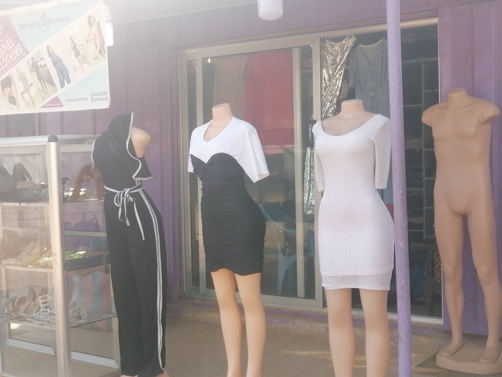 Giyim mağazası Paparazzi Thrift, Dünya, foto