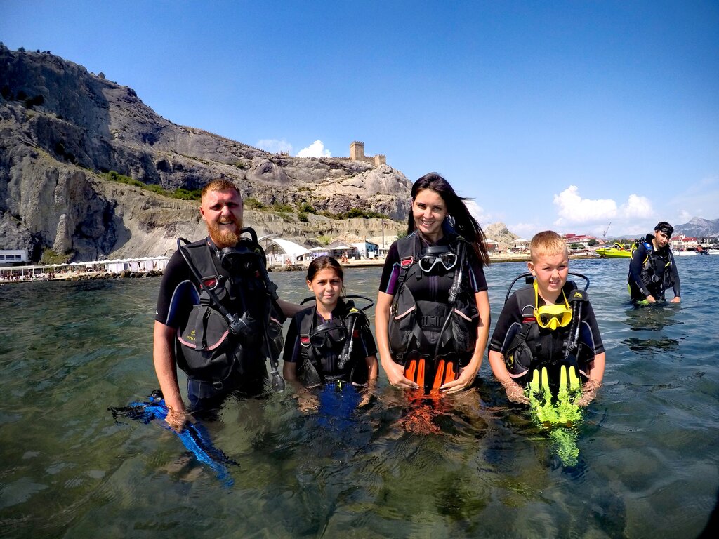 Dalış kulüpleri ve eğitim merkezleri Dayving-tsentr Kapitan, Sudak, foto