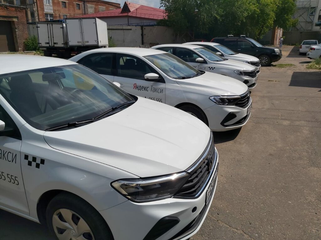 Taksi şirketi E-Taxi, Omsk, foto