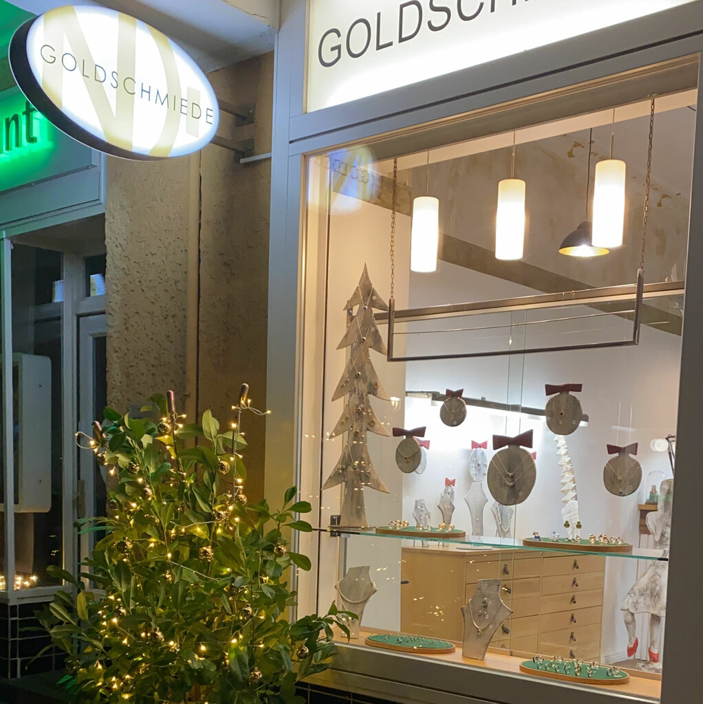 Değerli taşlar Robert Niendorf Goldschmied, Berlin, foto