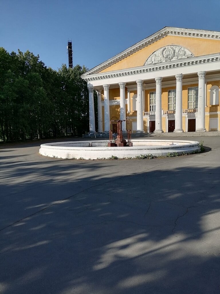Kültür ve eğlence parkları 71st Strelkovoy Divizii Square, Petrozavodsk, foto