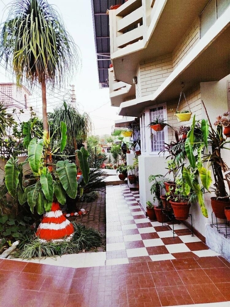 Otel UbEx Home Dehradun, Uttarakhand, foto