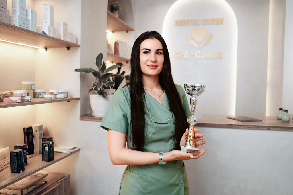 Kaş ve kirpik salonu LeTi, Soçi, foto