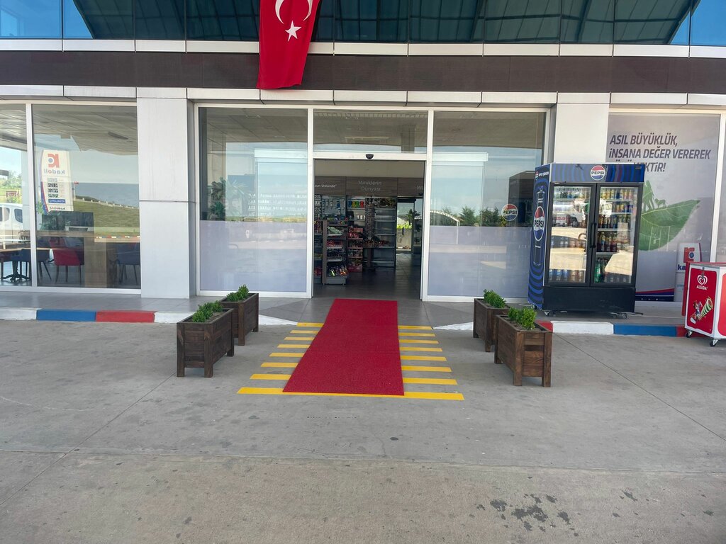 Benzin istasyonu Kadoil Edirne Kırcasalih, Uzunköprü, foto