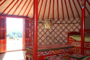 Yourte Mongole (Auvergne-Rhône-Alpes, Cantal, Arrondissement d'Aurillac, Saint-Mamet-la-Salvetat, Route de Pradinas), otel