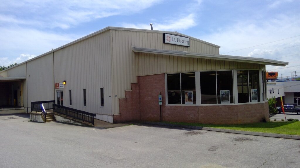 Mobilya mağazaları Ll Flooring, Kuzey Carolina Eyaleti, foto