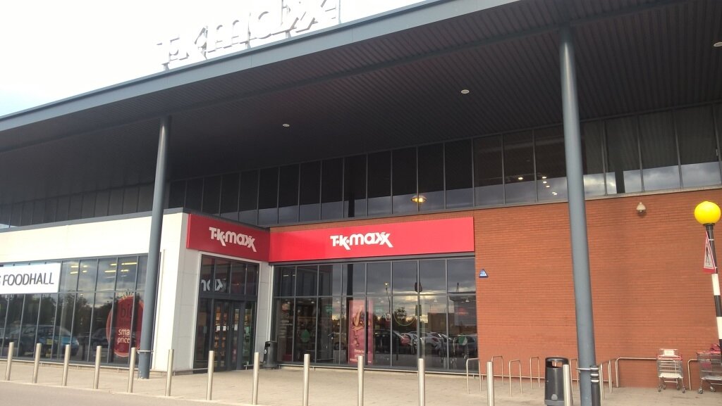 Büyük mağazalar Tk Maxx, İngiltere, foto