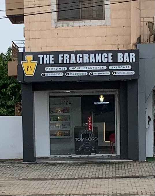 Kozmetik ve parfümeri mağazaları The Fragrance bar, Dünya, foto