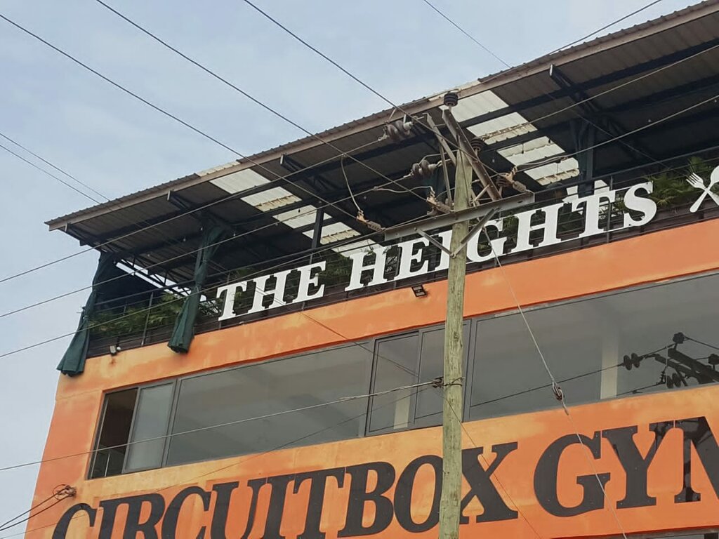 Restoran The heights bar and grill, Dünya, foto