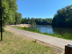 Молодёжный пляж (Tambov Region, Michurinsk, landshaftny park-naberezhnaya Michurinskoye podgorye), plaj  Miçurinsk'ten