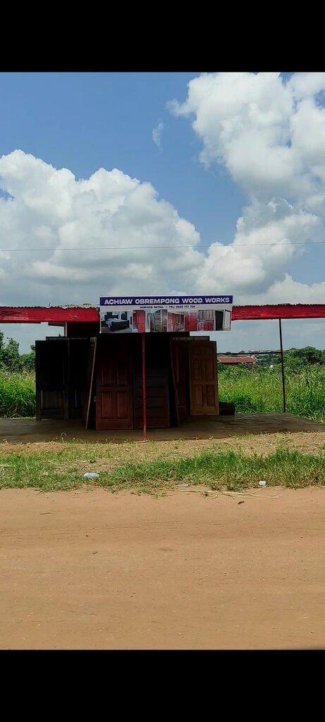 Ahşap endüstrisi Achiaw Obrempong Wood Works, Kumasi, foto