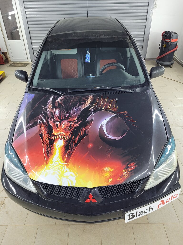 Araç camlarının renklendirilmesi Tonirovochny tsentr Black Auto, Votkinsk, foto