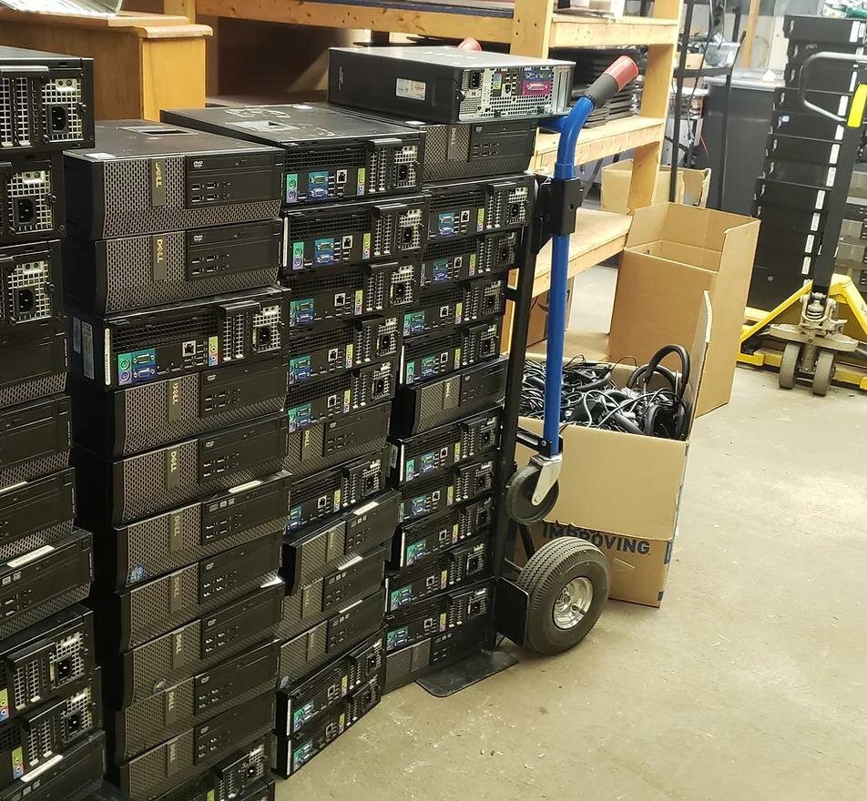 Geri dönüşüm merkezleri Computer Tech Recycling, Kansas City, foto