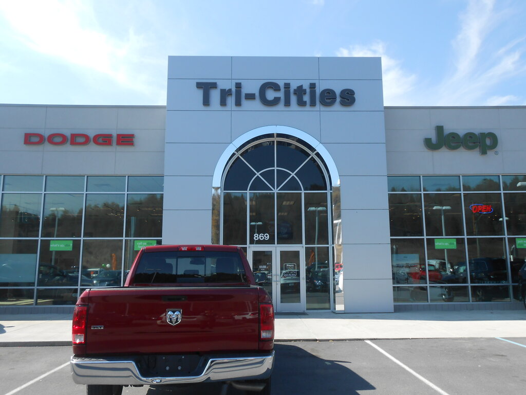 Otomobil satış galerileri Tri-Cities Chrysler Dodge Jeep Ram, Tennessee Eyaleti, foto