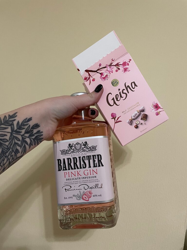 Alkollü içecekler Magazin alkogolnykh napitkov, Saint‑Petersburg ve Leningradskaya oblastı, foto