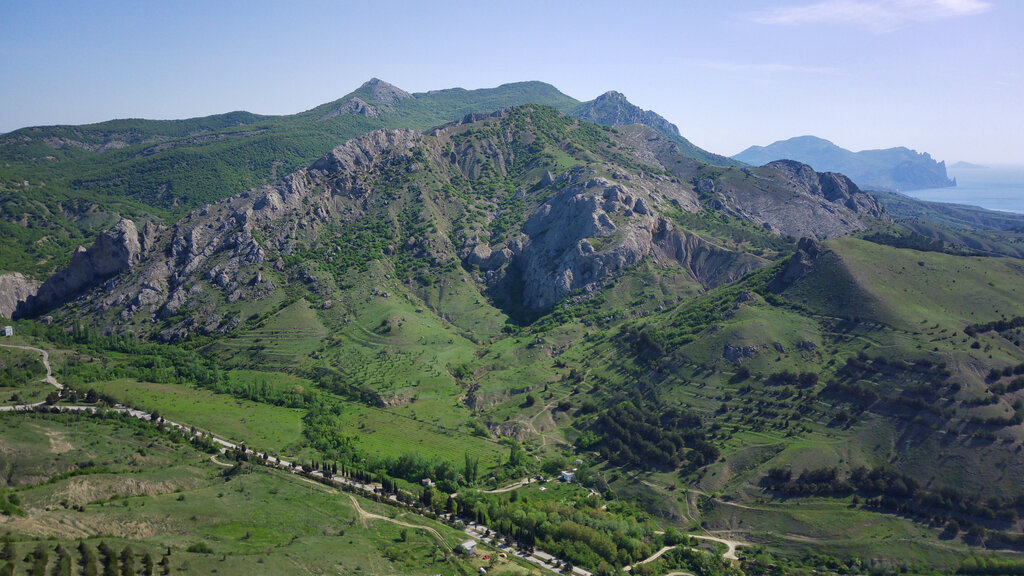Dağ zirvesi Гора Панджарлар-Кая, Kırım Cumhuriyeti, foto