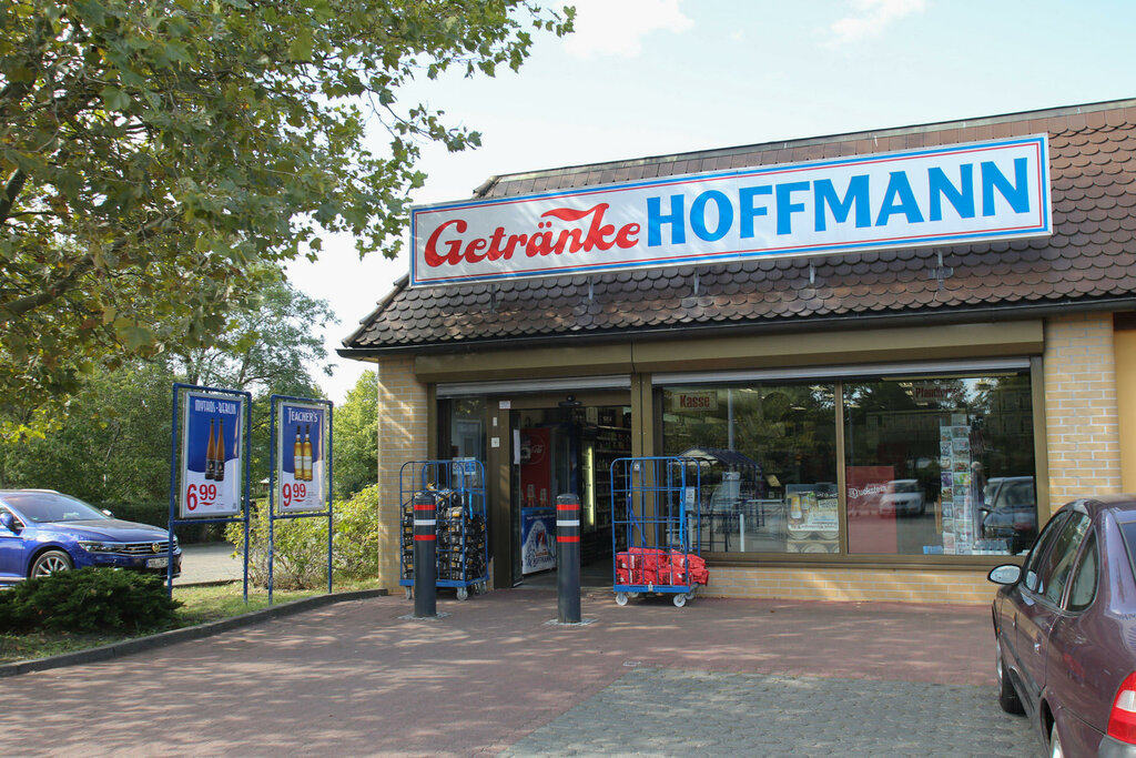Bira dükkanı Getränke Hoffmann, Brandenburg, foto