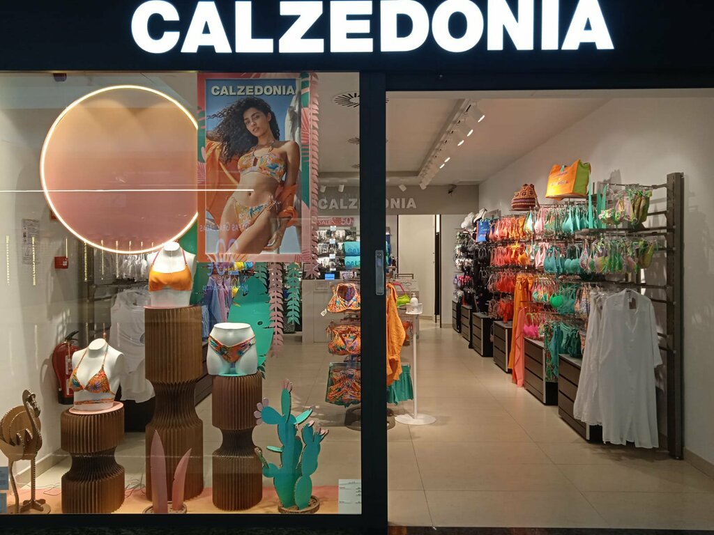 Giyim mağazası Calzedonia, Asturias, foto