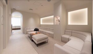 渋谷スクランブル皮膚科 (Tokyo Metropolis, Special Ward Shibuya, Dzinnan, 1丁目), tıp merkezleri ve klinikler  Tokyo'dan