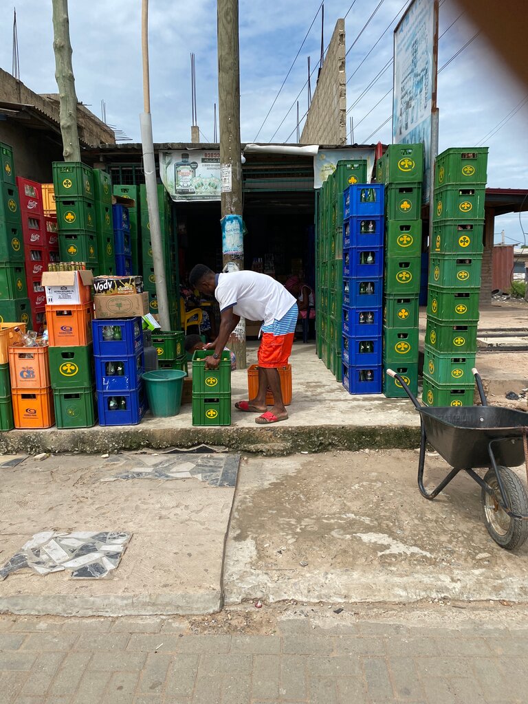 Alkollü içecek toptan K M Empire, Dünya, foto