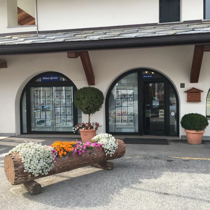 Gayrimenkul yönetimi Agenzia Immobiliare La Maison SAS, Sestriere, foto