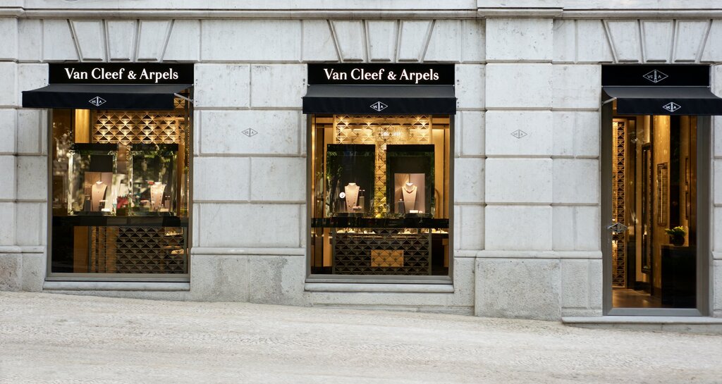 Kozmetik ve parfümeri mağazaları Van Cleef & Arpels, Lizbon, foto