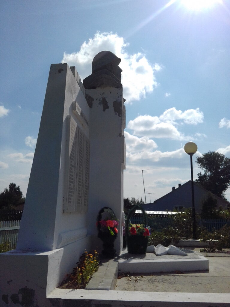Anıt, heykel Участникам Великой Отечественной войны, Hantı‑Mansi Özerk Okrugu, foto