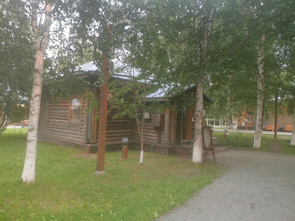 Müzeler ve sanat galerileri Дом памяти и согласия, Surgut, foto