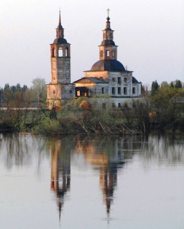 Ortodoks kiliseleri Tserkov Troitsy Zhivonachalnoy V Vozheme, Arhangelskaya oblastı, foto